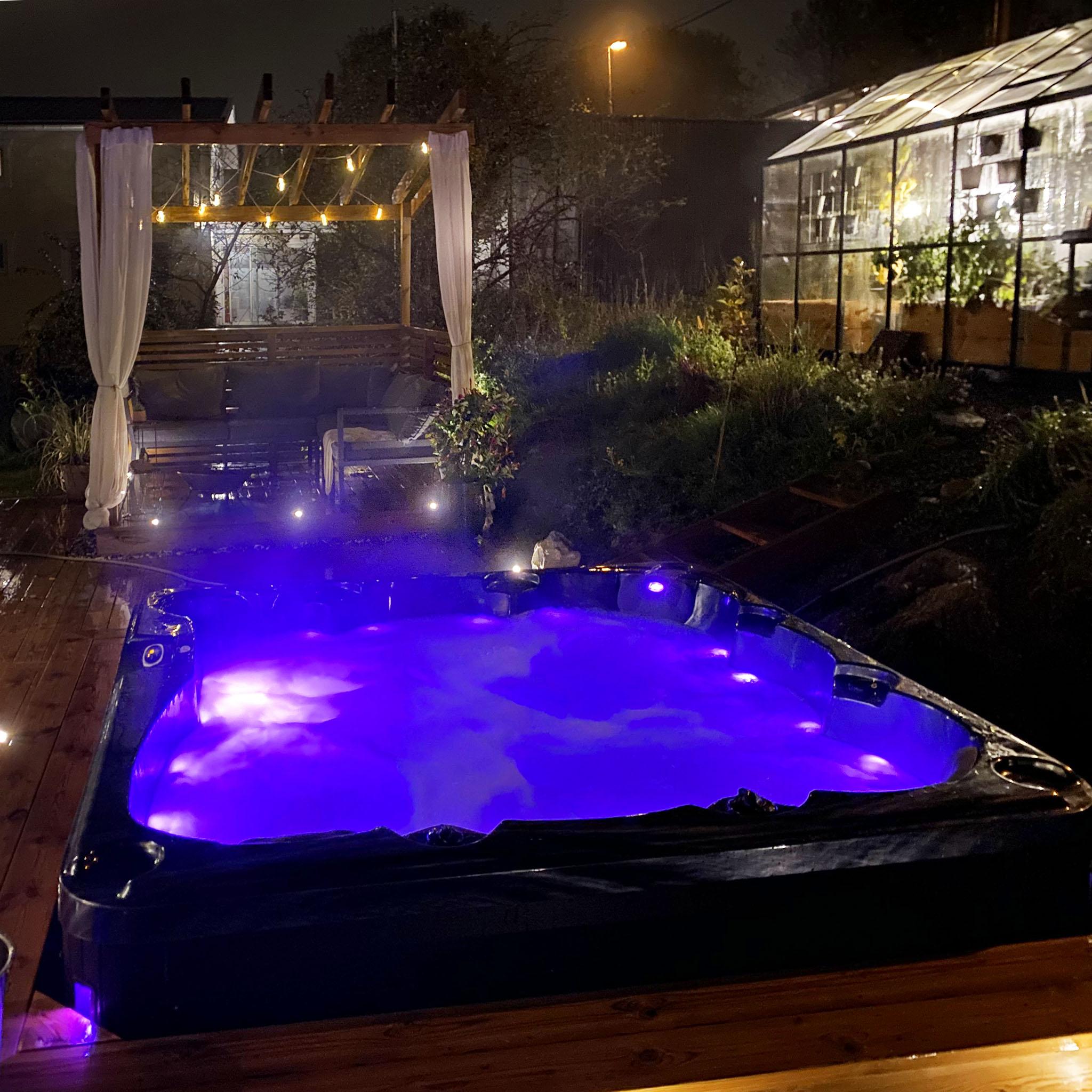 Boblebad Poseidon Blackline - Prisklok